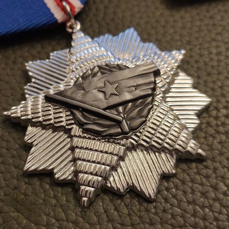 Винтаж Югославия Сербия Социалистический флаг Булавка Исторические коллекционные значки Украшения Ремесла Подарки