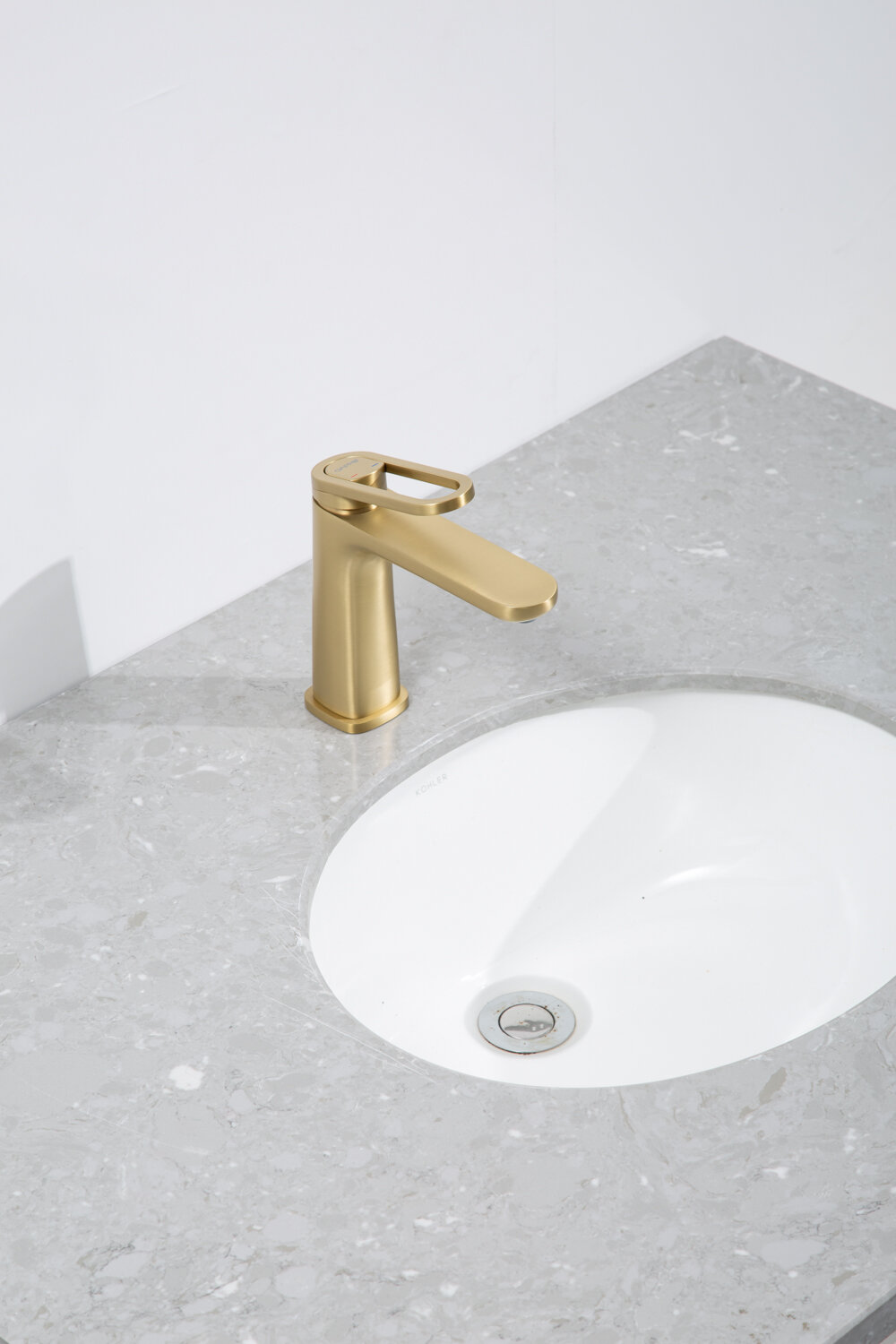 Смеситель для раковины с фиксированным изливом Gappo G27 G1027-3 латунь, сатин золотой