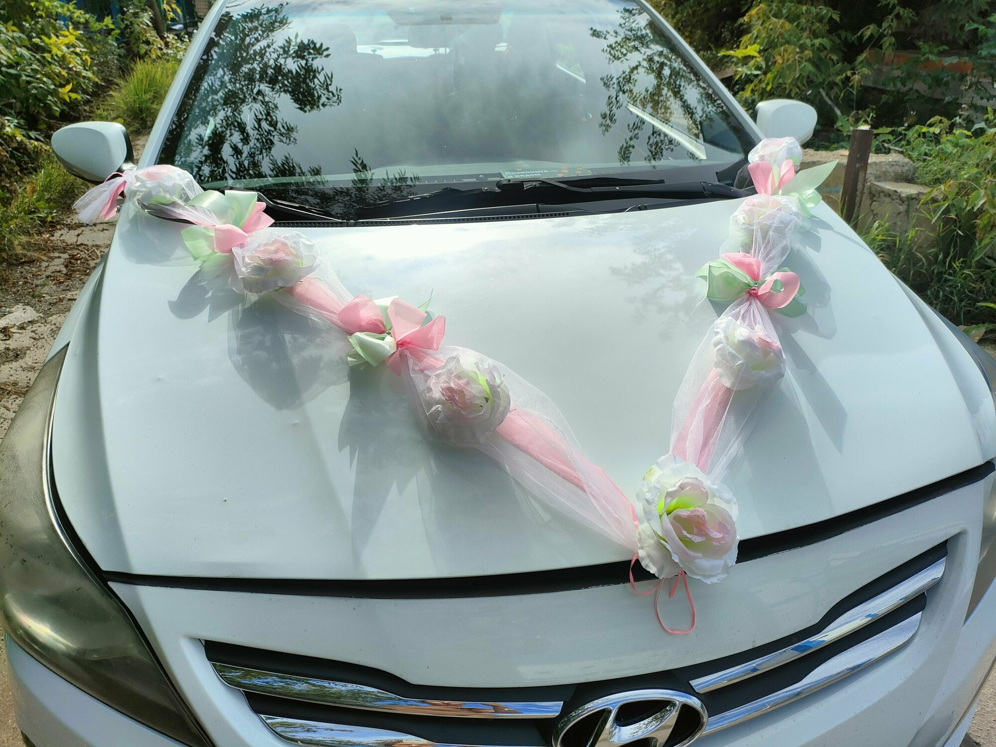 Свадебная лент "Цветы в фатине"(Крепления в комплекте)