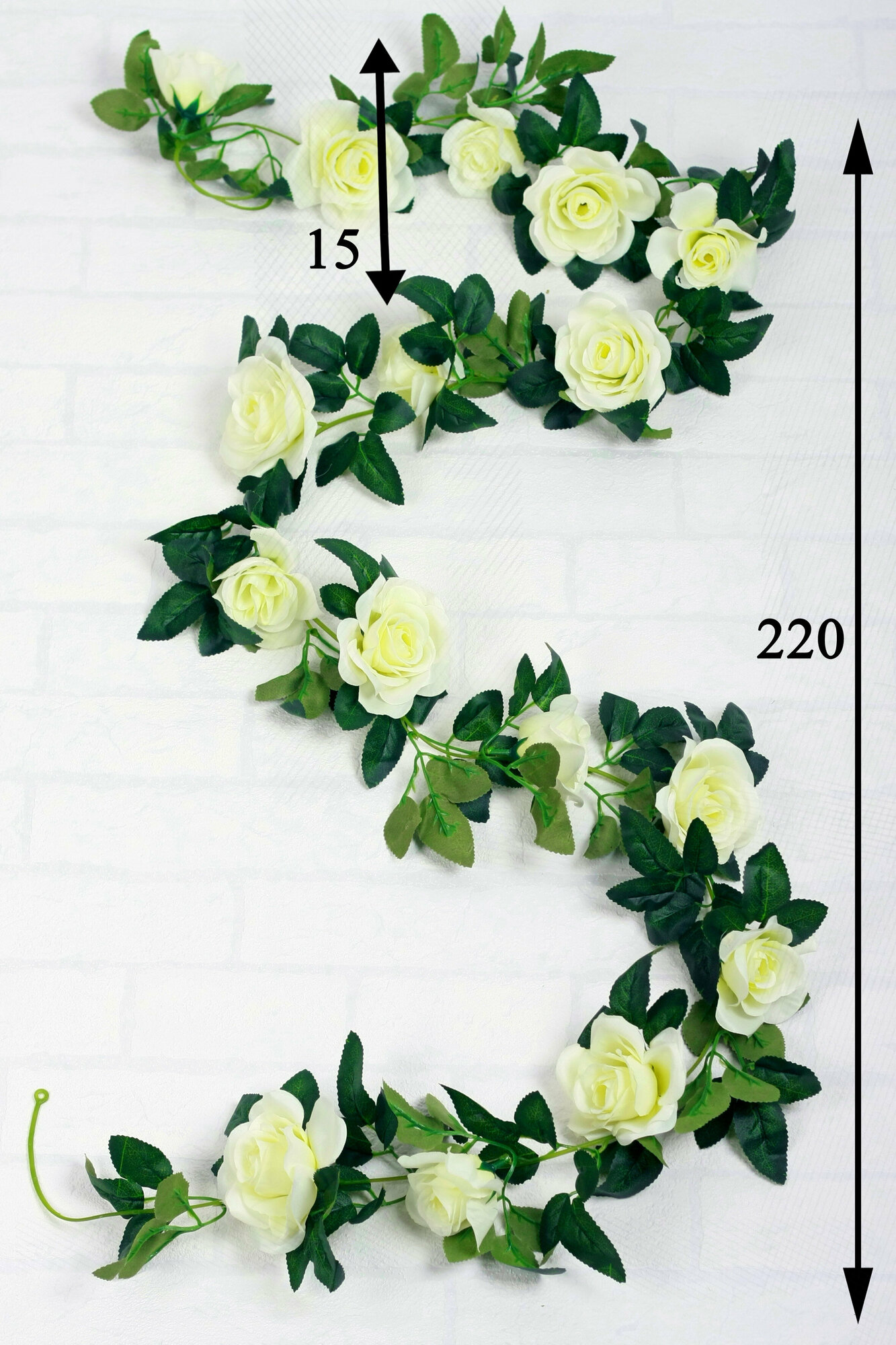 Искусственная лиана Holodilova "Цветы", с цветами, длина 220 см, белая с зелёным