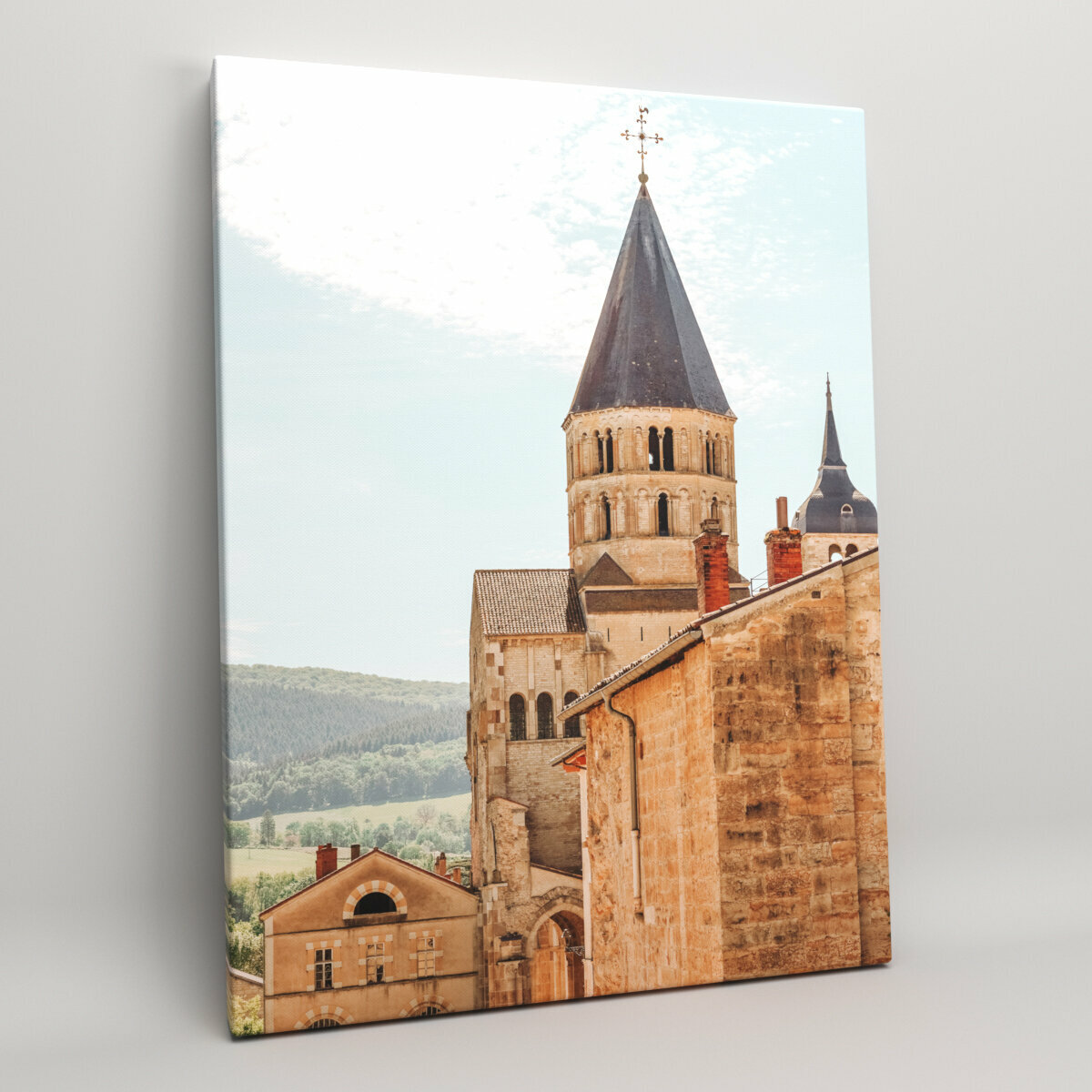 Картина на холсте (интерьерный постер) "Старинный замок в Румынии" архитектура, с деревянным подрамником, размер 30x40 см