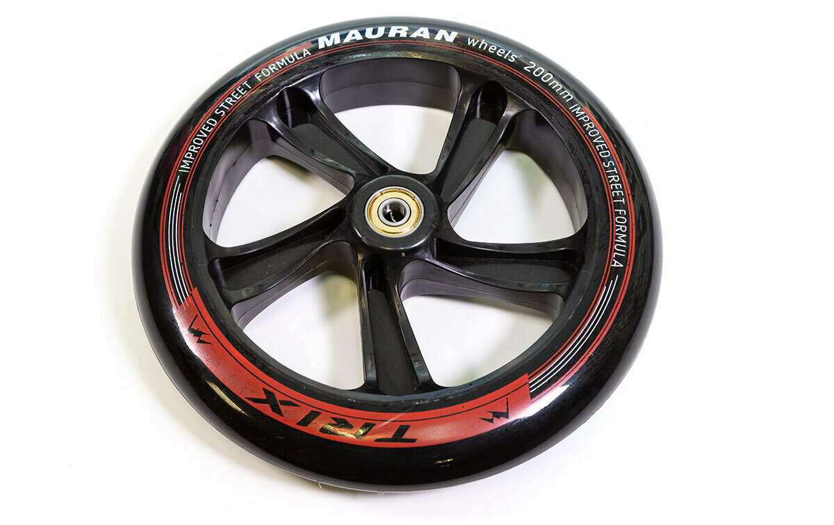 Колесо - 200 мм, для самокатов, с подшипниками ABEC 7, черное