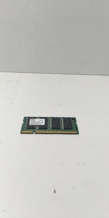 Оперативная память SO-DIMM Samsung 256Mb P2100 M470L3224DT0-CB0
