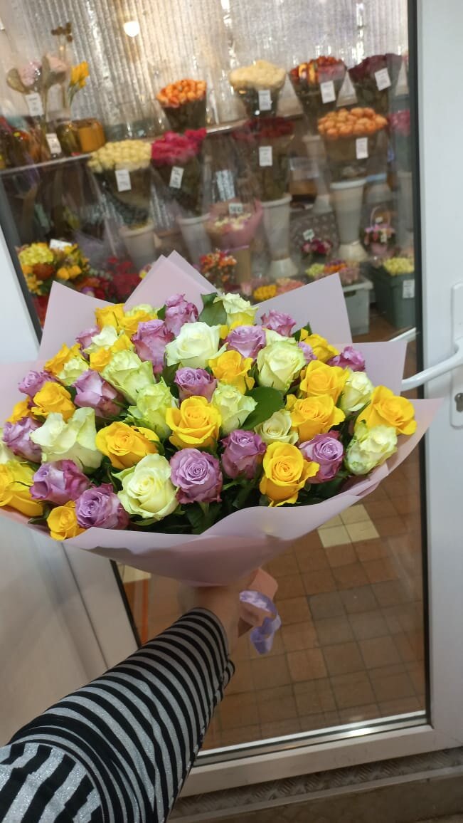 Букет из роз микс , Кения, 50 см