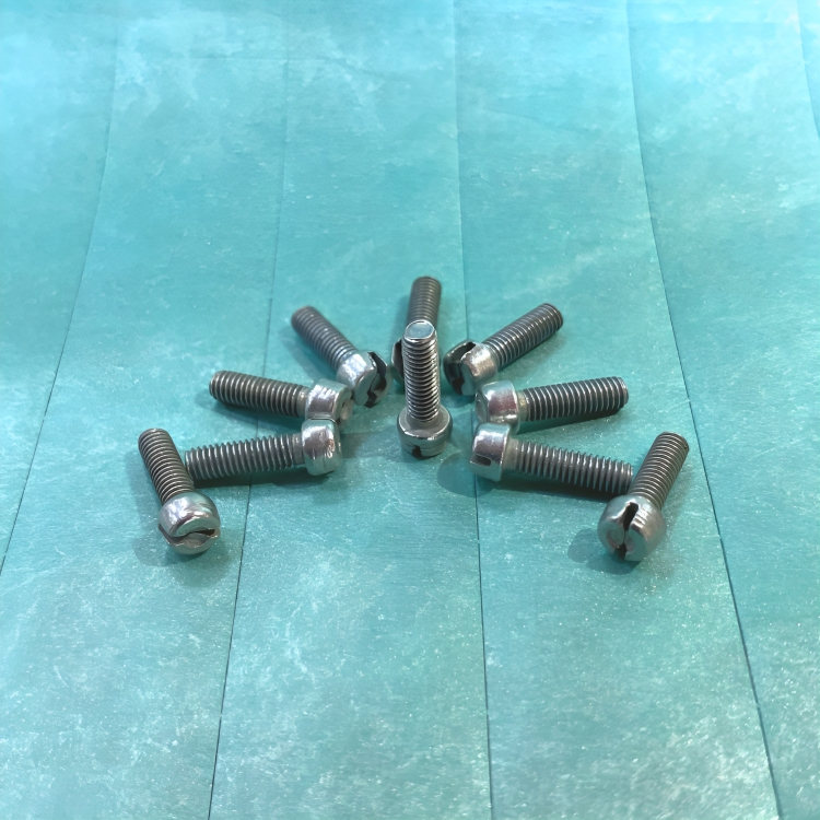 Винт пломбировочный стальной М3х10, под контровочную проволоку, 100шт