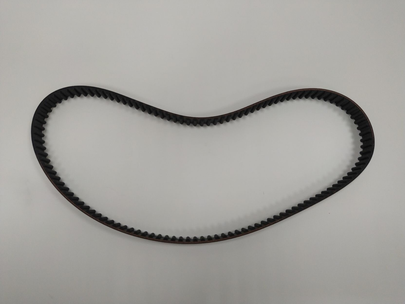 Ремень ГРМ GATES Geely MK [1.5 16V 5MT седан]