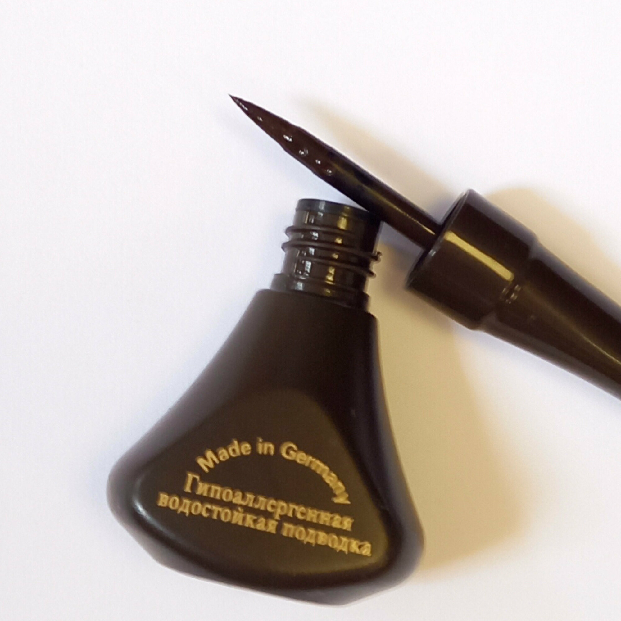 Подводка для глаз Гипоаллергенная Водостойкая Эль Коразон коричневая