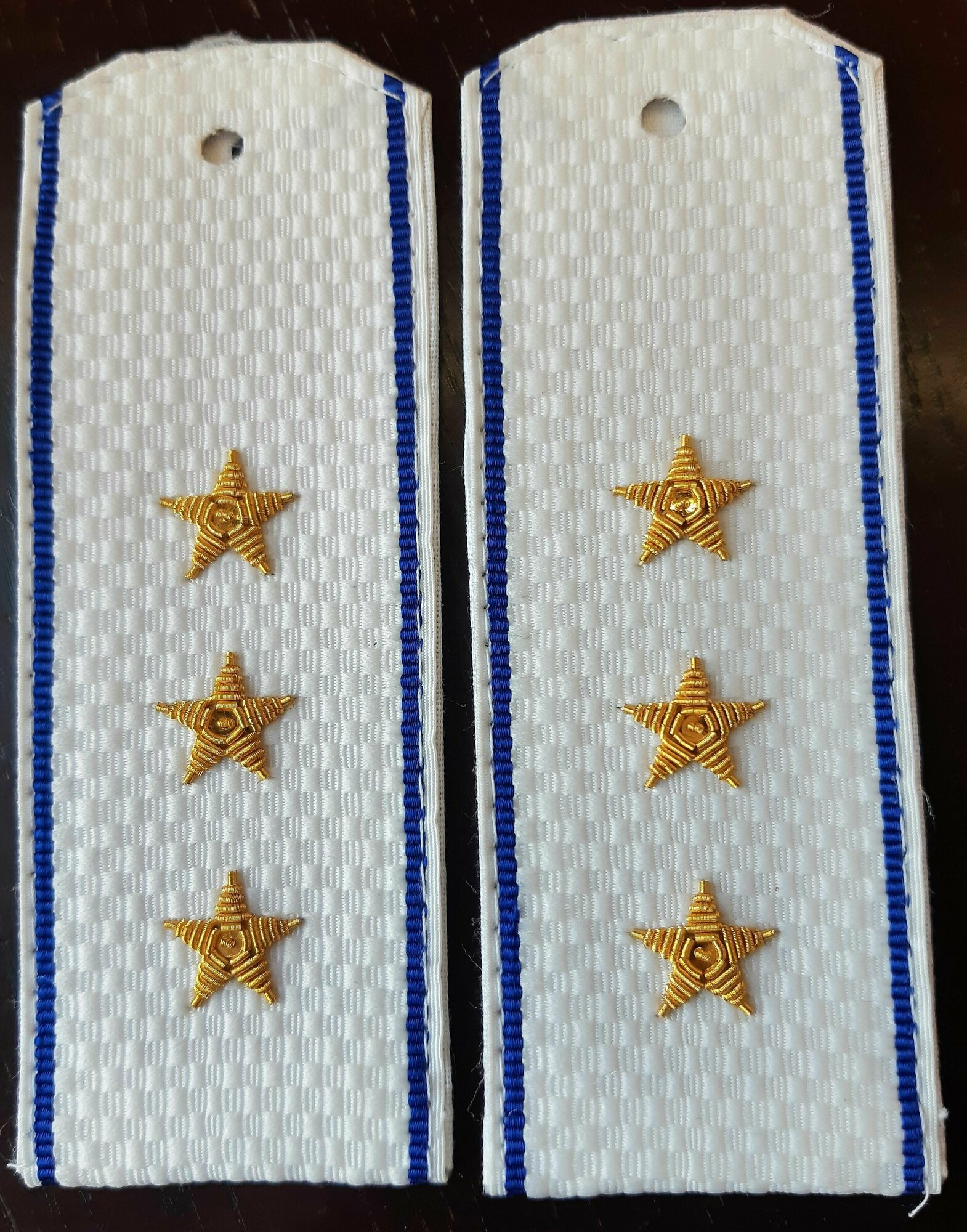 Погоны ФСБ на белую рубашку. Старший прапорщик