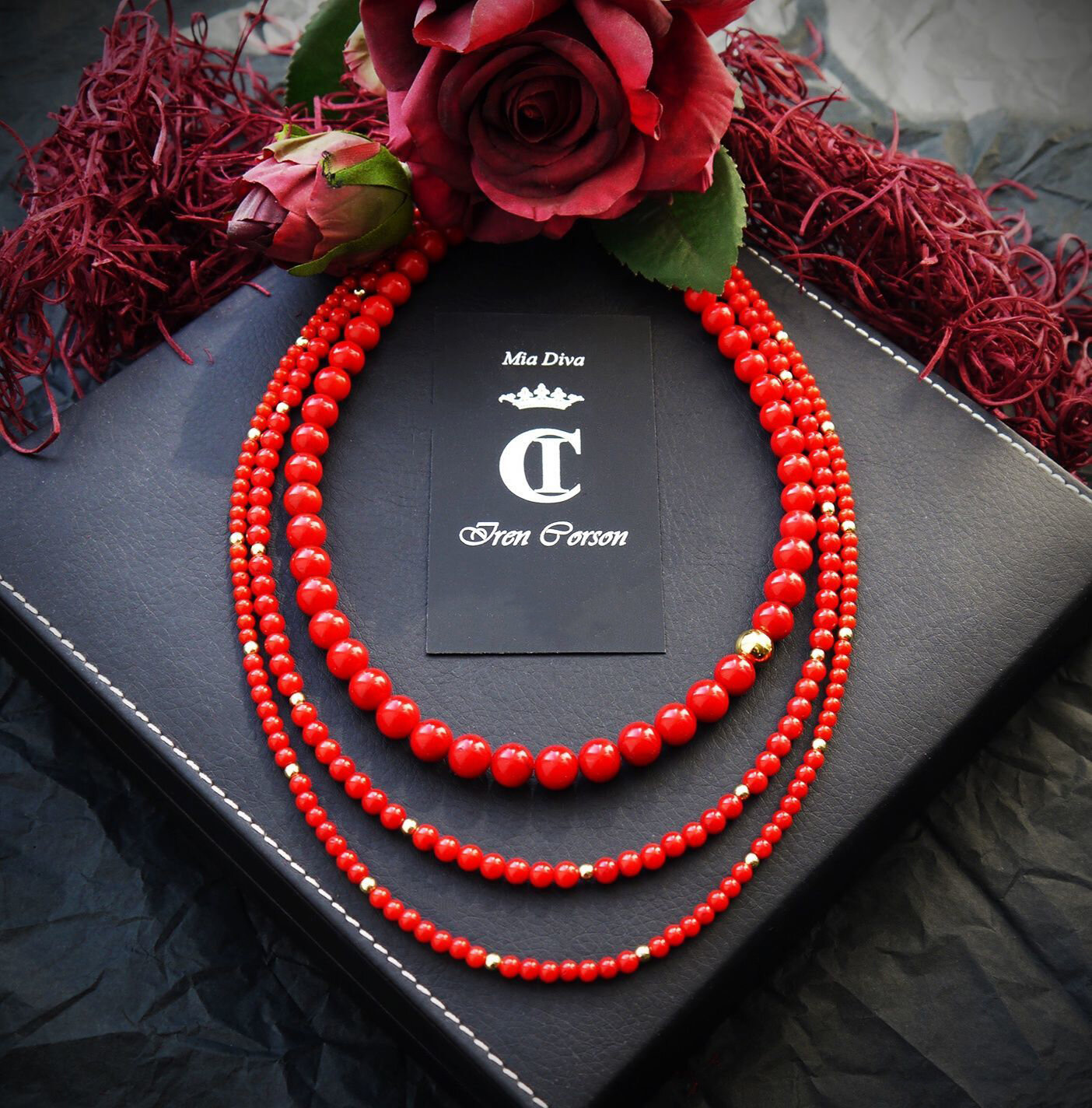 Колье, коралл