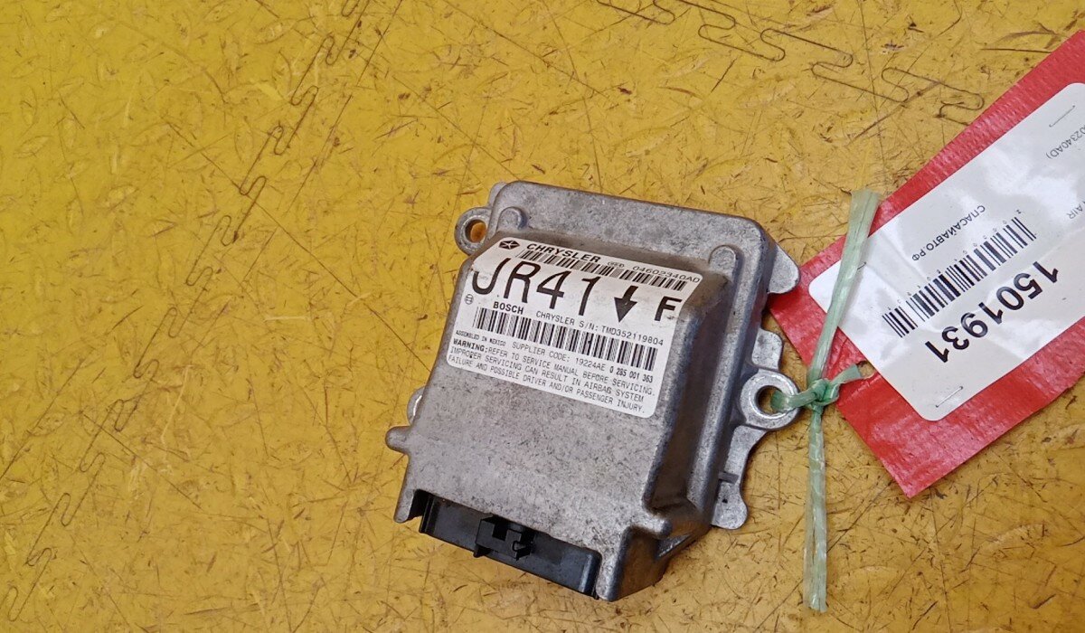 Блок управления AIR BAG Sebring/Dodge Stratus Chrysler 04602340AD