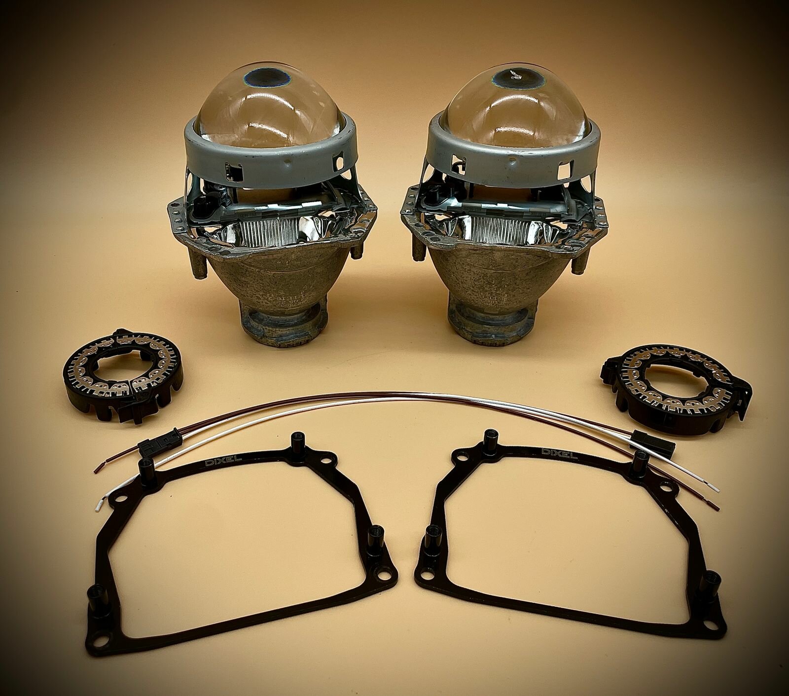 Ксеноновые линзы для Audi A4 B8 2007-2015 / Адаптив afs