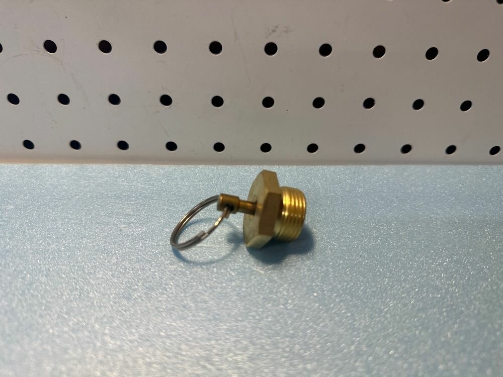 Клапан слива конденсата M22x1,5 (МАН мерседес вольво скания (MAN DAF SCANIA VOLVO)