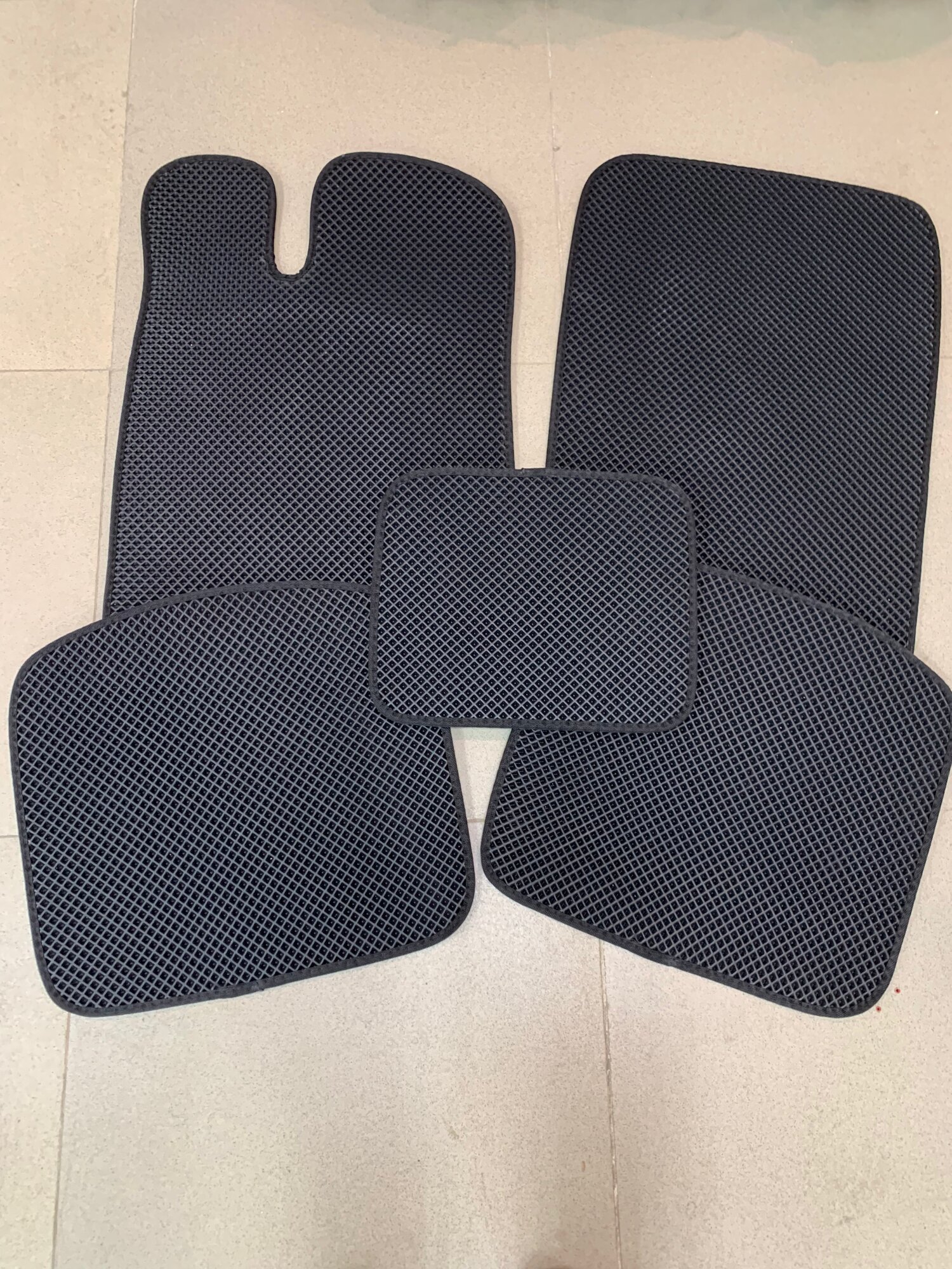 Ева коврики Ваз 2107 черный кант комплект на весь салон ккря
