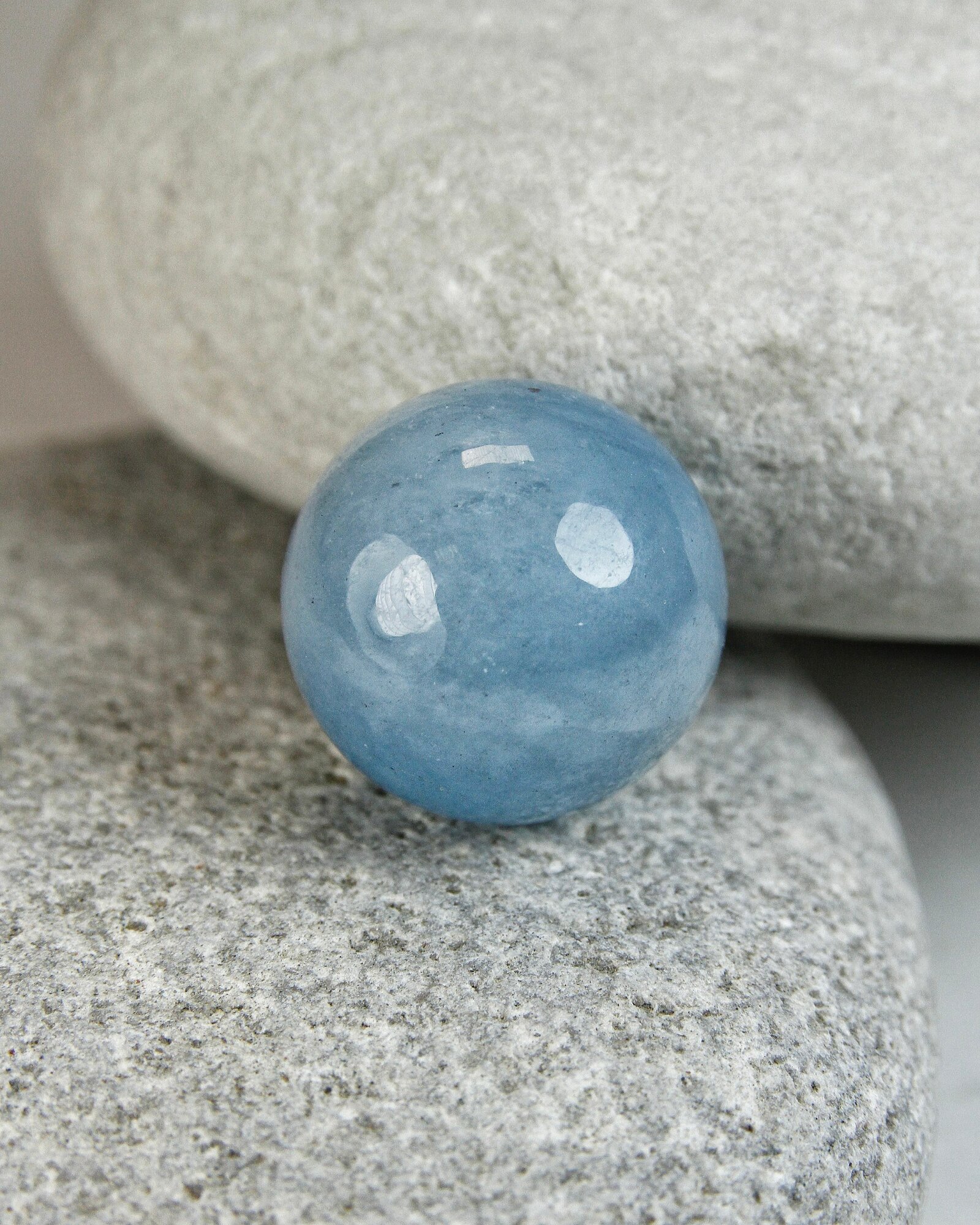 Аквамарин - шар, натуральный камень, диаметр 18-19 мм, 1 шт - для декора, поделок, бижутерии
