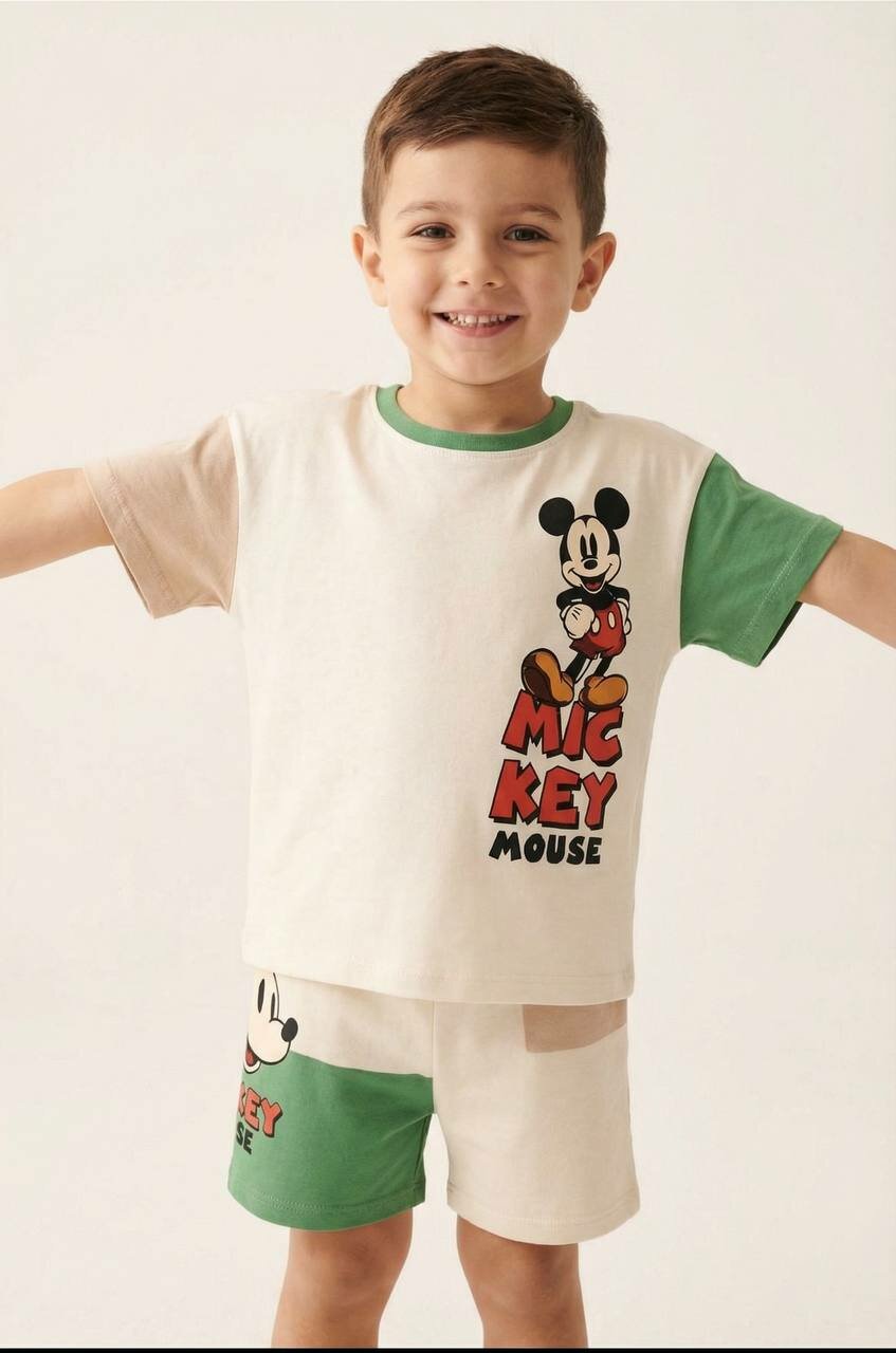 Комплект одежды