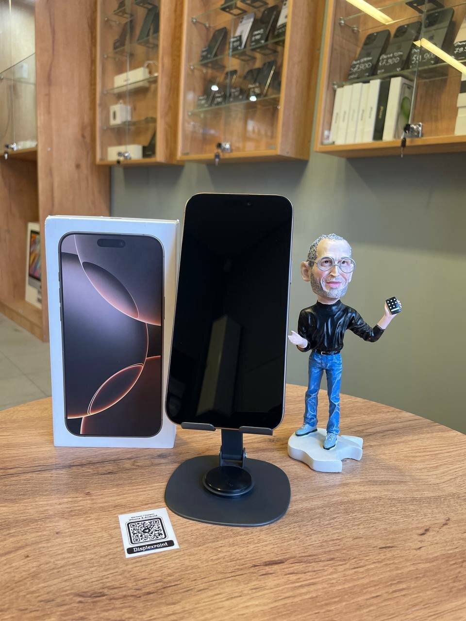 Смартфон Apple iPhone 16 Pro Max 256 ГБ, nano sim/eSIM, Desert Titanium/Пустынный титан