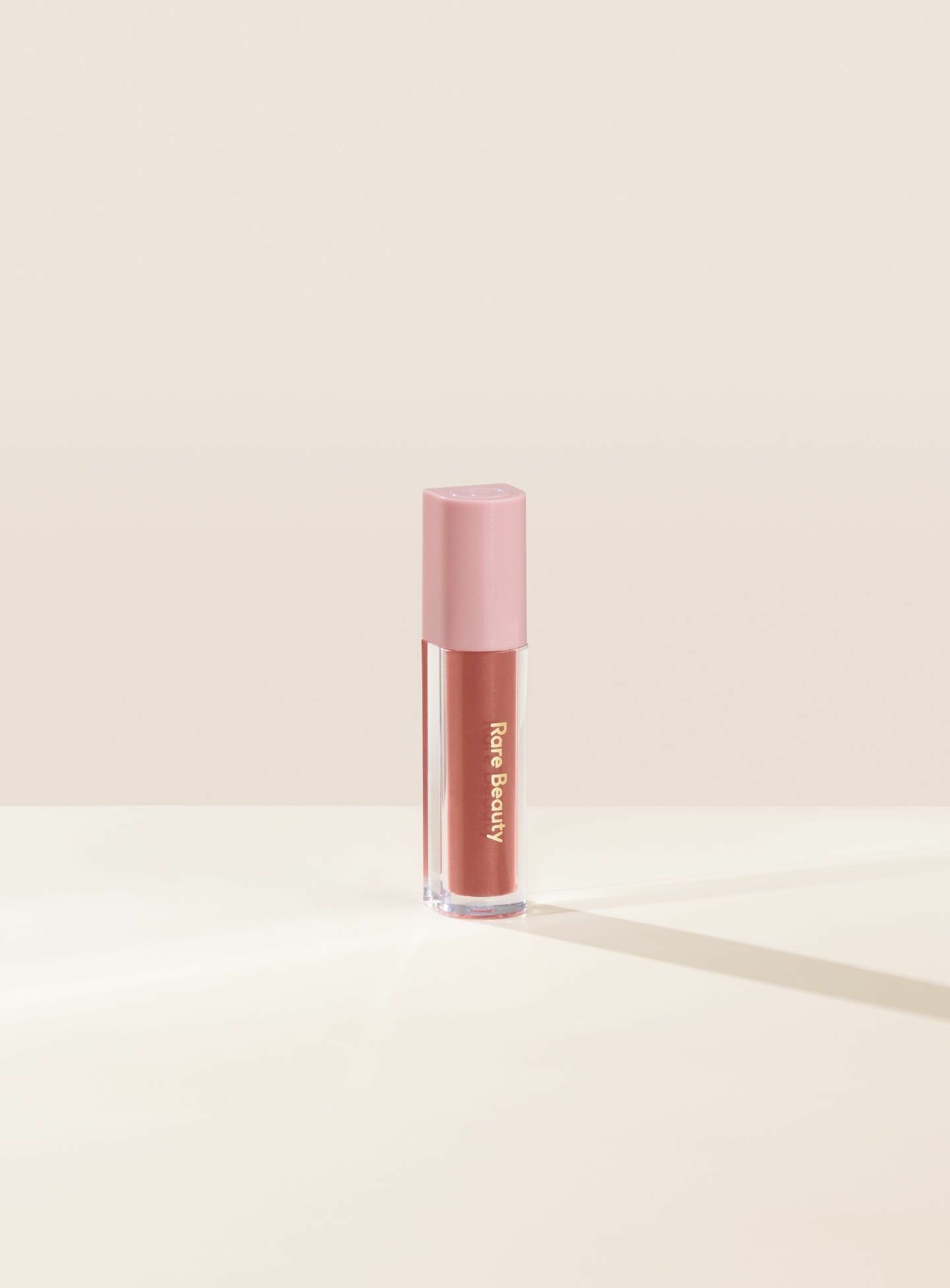 Жидкие тени для век Rare Beauty Stay Vulnerable Liquid Eyeshadow, Nearly Neutral