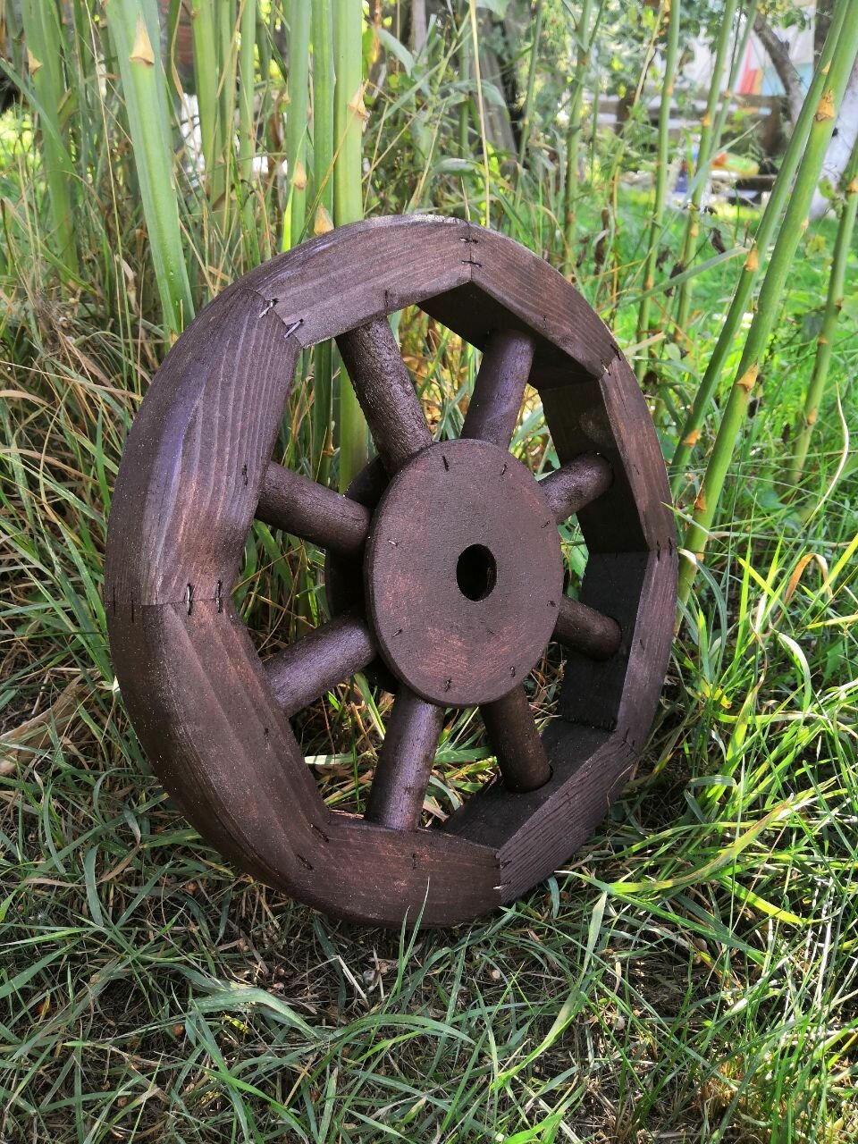 Колесо от телеги деревянное декоративное. D31см. Цвет палисандр