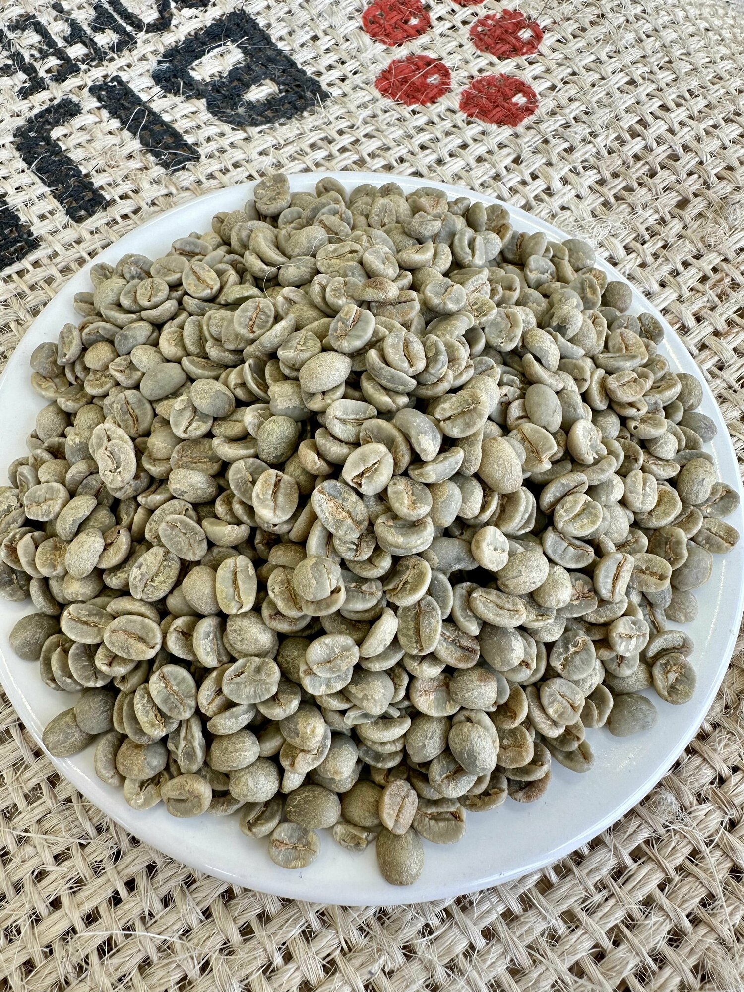 Кофе в зернах зеленый НЕ обжаренный Жар-Кофе "Бразилия Моджиана" - 1000 гр.