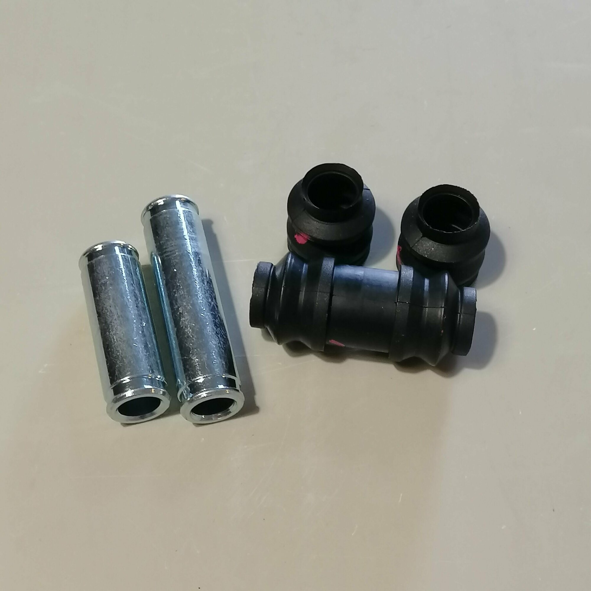 Направляющая суппорта заднего Chery Tiggo [1.6 16V 5MT внедорожник 4X4] T113501270