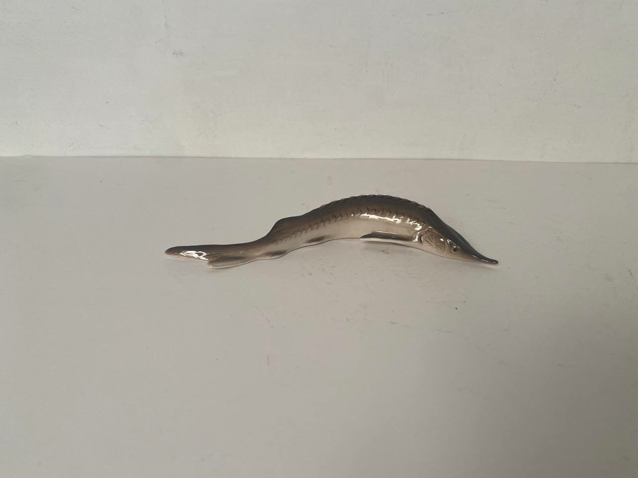 Фарфоровая статуэтка, Севрюга