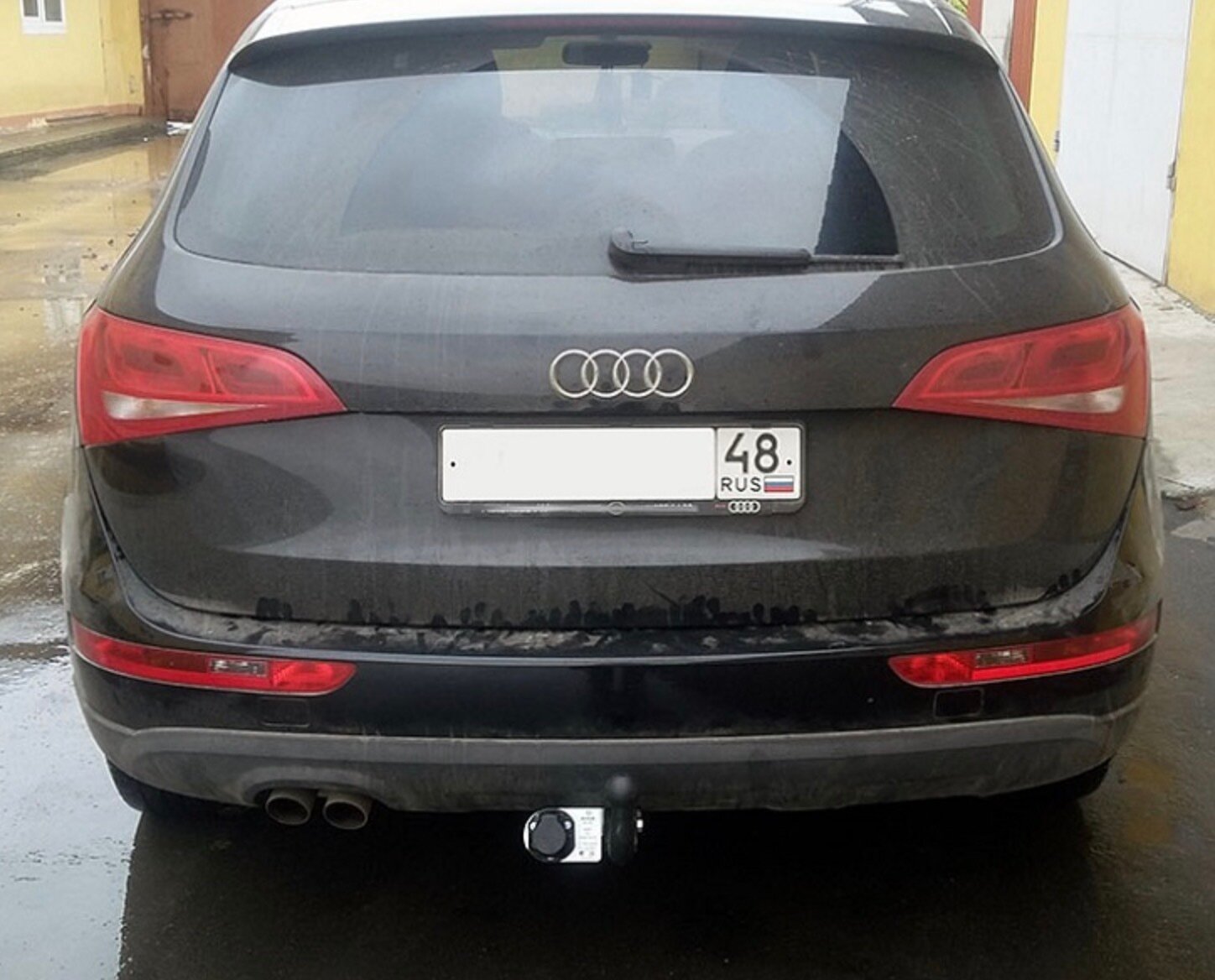 Фаркоп на AUDI Q5 (09.2008-12.2016) (без электрики, паспорт/сертификат в комплекте) Автос. AU 04