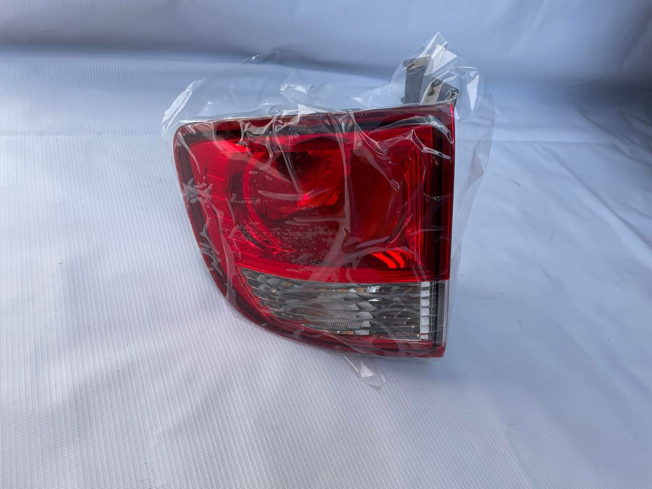 Фонарь задний левый ( внешний ) Ssang Yong Kyron 2007- 2015гг Рестайл.