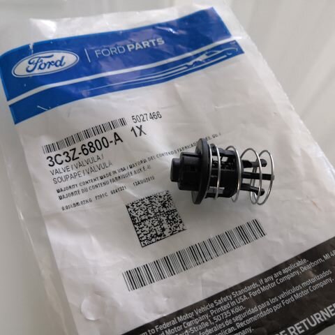 Клапан маслянного адаптера FORD