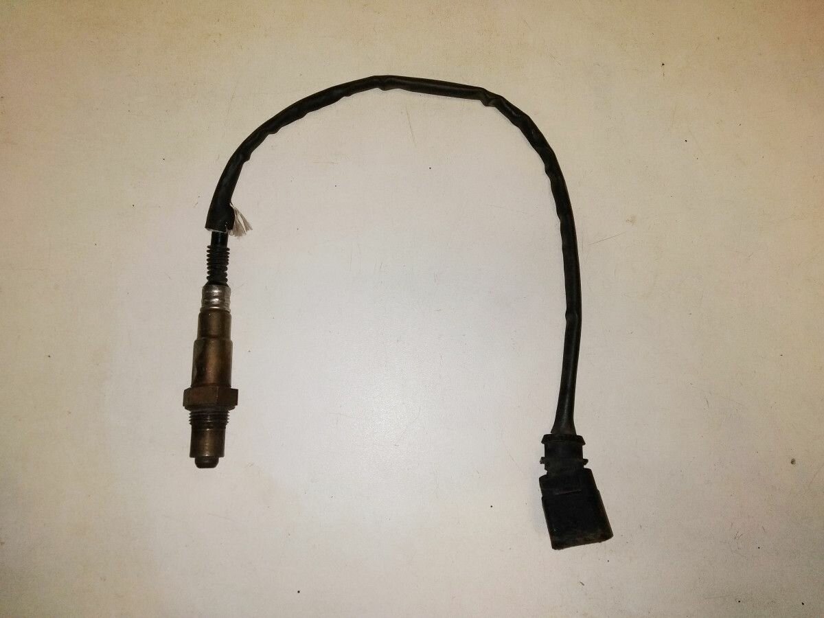 Лямбда зонд датчик кислородный Skoda Superb 3T