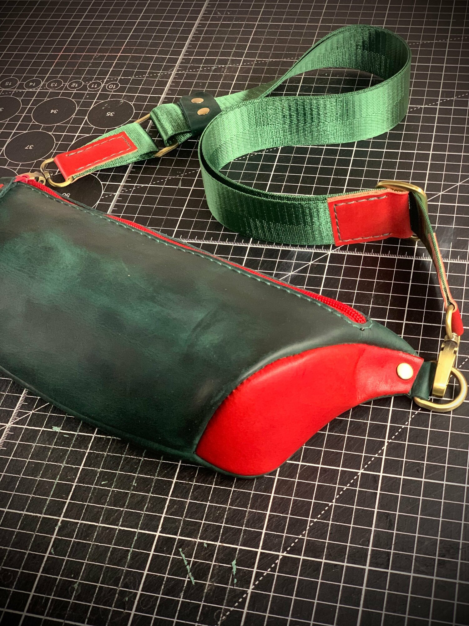 Сумка поясная