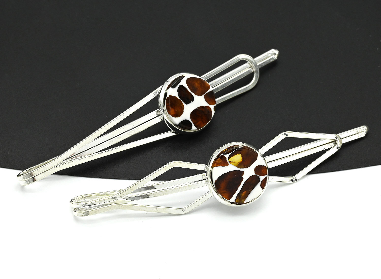 Заколка для волос с янтарем мозаика 14*70мм цв. серебристый .