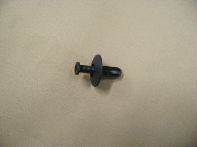 Пистон заднего, переднего бампера Great Wall Hover H1, H3, H5