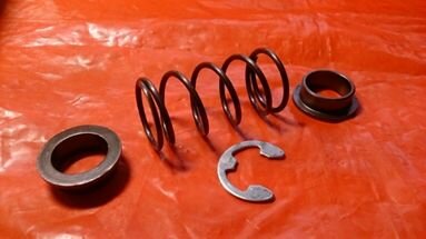 Комплект раздаточной коробки, пружина с опорными тарелками и стопором вилки L200 / Pajero Sport 2 2008-