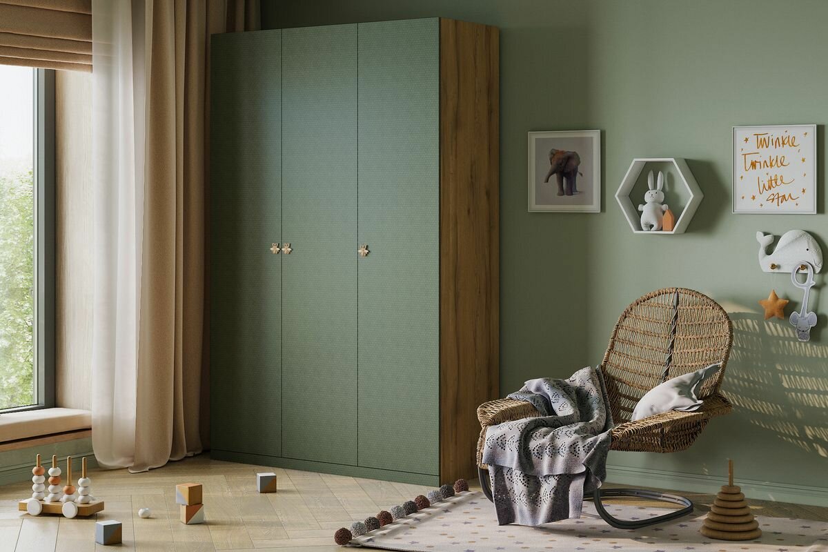 Шкаф распашной Скарабей-3 Пантано для одежды трехдверный 135*210*52