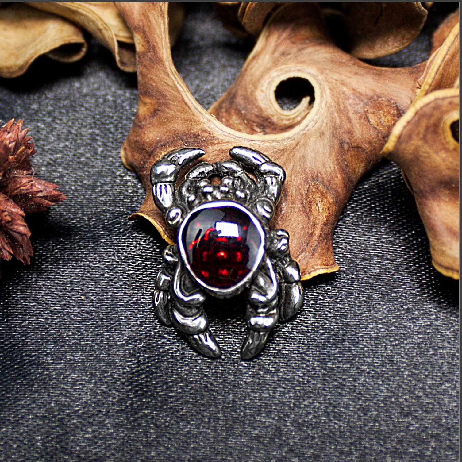 Подвеска, эмаль