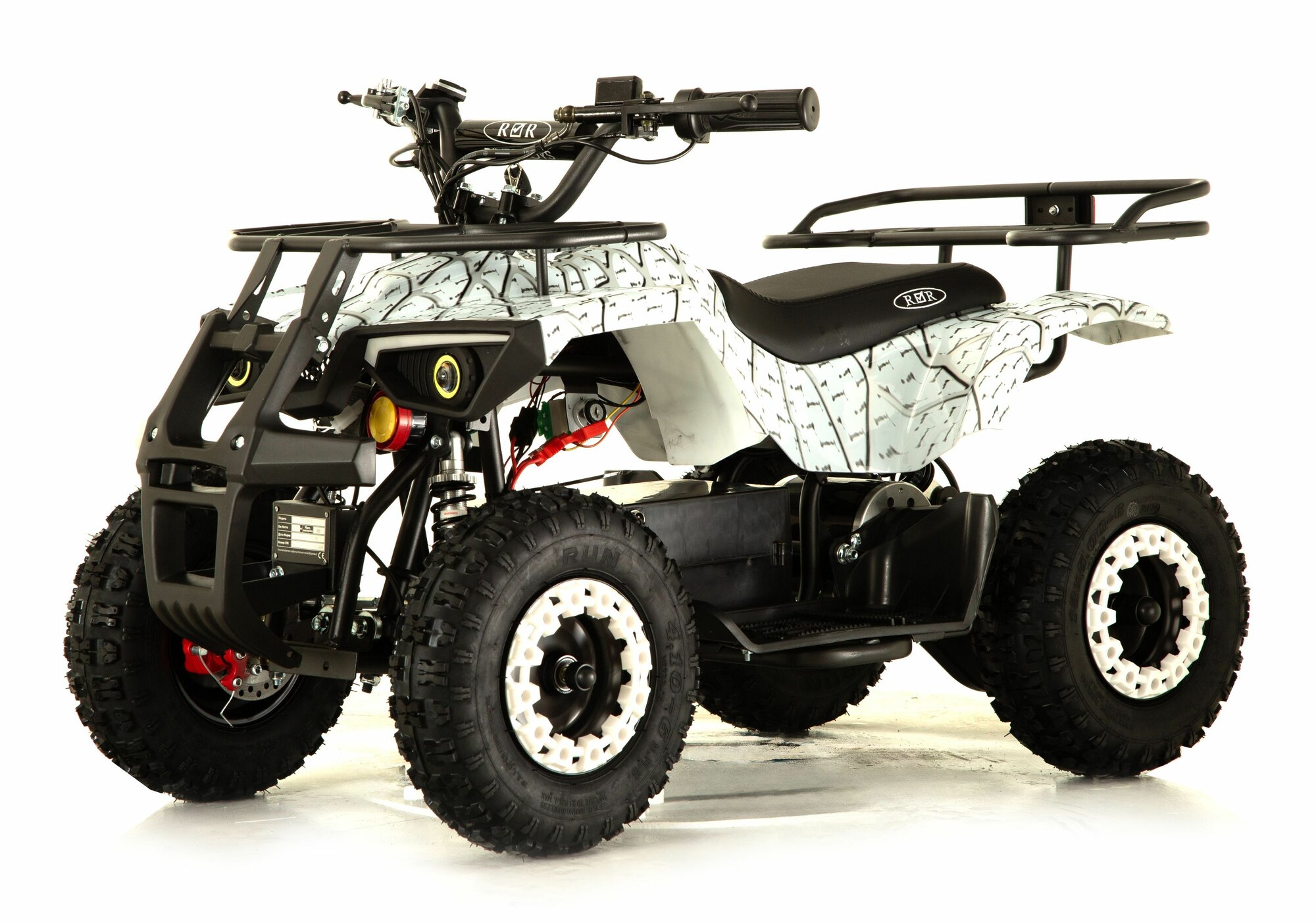 KidsRace Детский электроквадроцикл RiverToys TIKI одноместный белый Spider