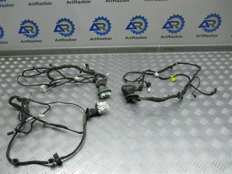 Б/У Проводка двери зад.лев Ssangyong New Actyon / Сангйонг Новый Актион 2.0 G20D 172950 149Л.С. 2012