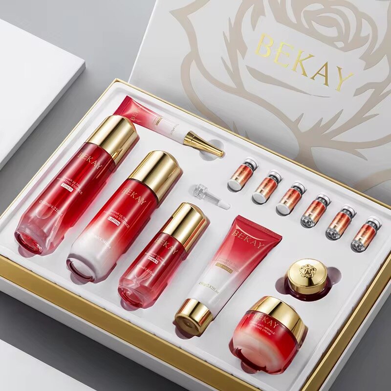 Подарочный набор BEKAY, для лица, 13 средств, в подарочной упаковке