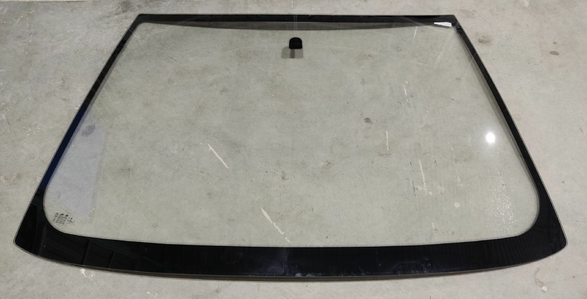 Стекло лобовое Lifan Solano 2 (650) [1.8 16V CVT седан] BBF5206110