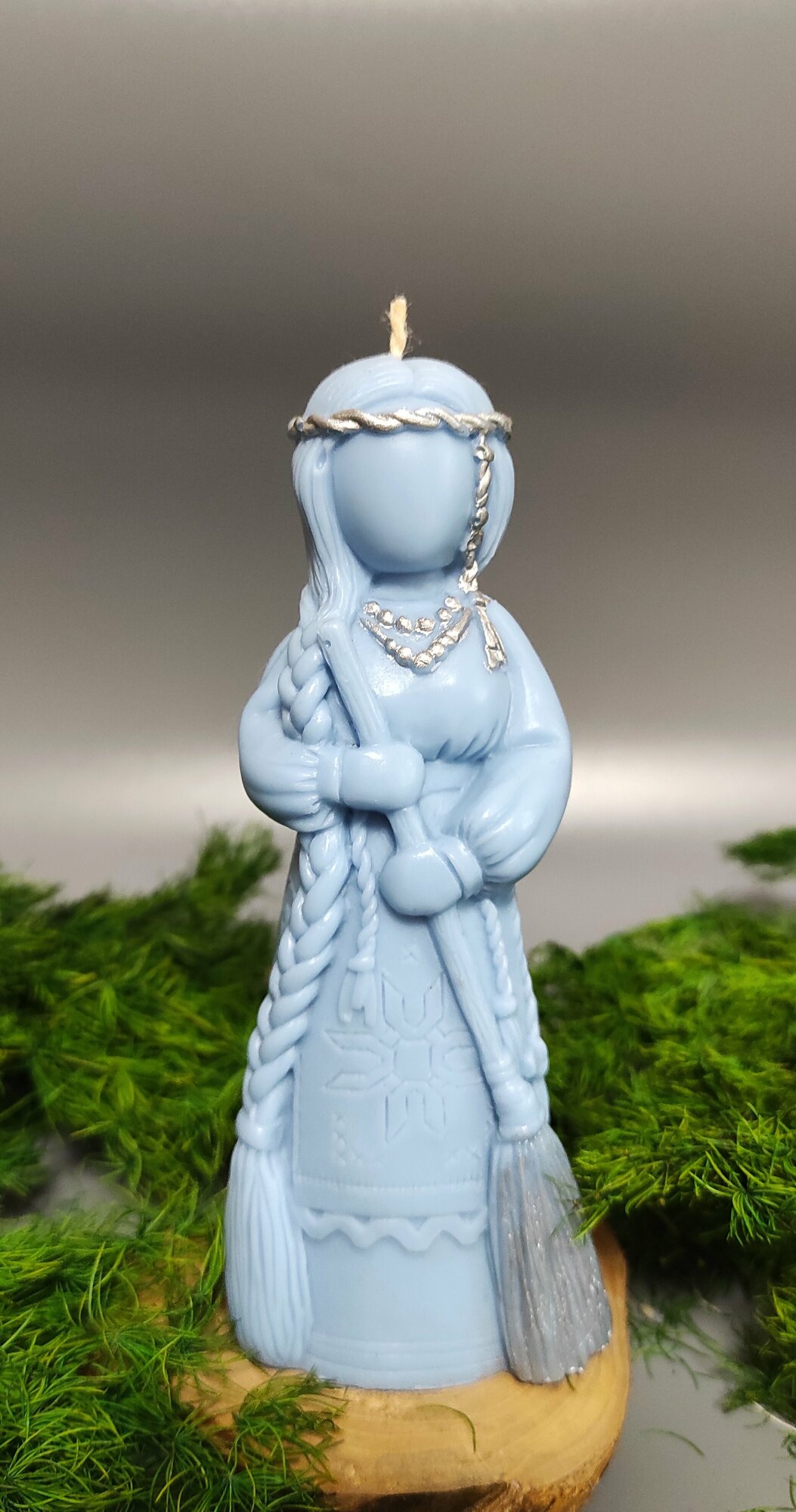 Очищающая свеча Берегиня Метлушка (цвет голубой)