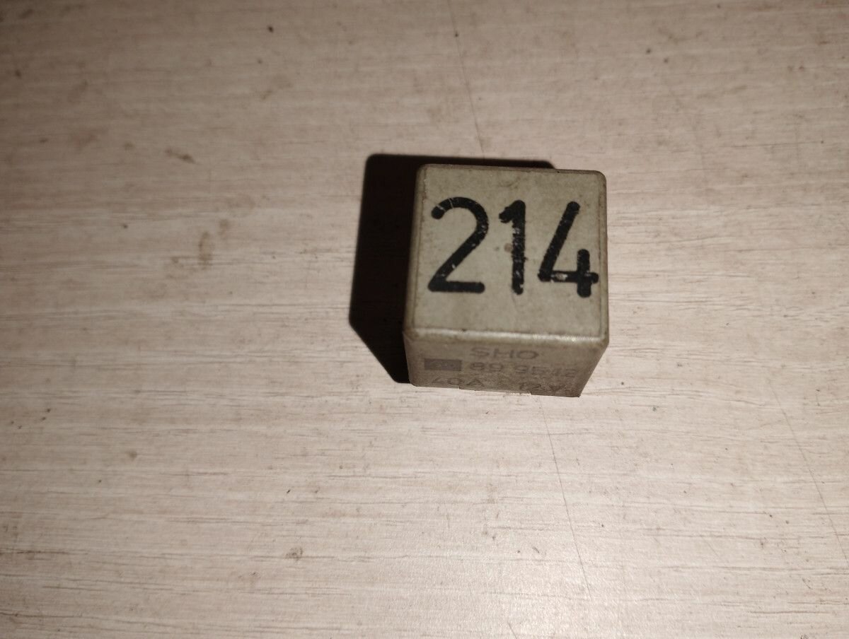 Реле №214 Audi 100 C3