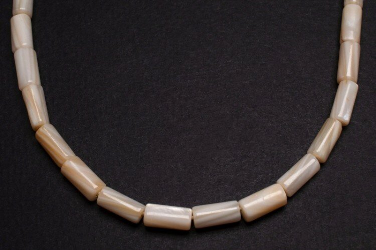 Бусина цилиндрическая из ракушки 10х5мм, отверстие 0,8мм, цвет кремовый, 526-033, 1 нить (около 38 бусин)