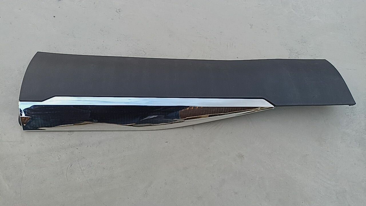 Молдинг двери задней правой Haval F7X [2.0 16V 7AMT внедорожник 4X4] 5500167XKQ00A