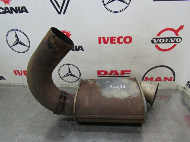 Труба выхлопная с бачком резонатора Mercedes Axor / Есть трещины!!!