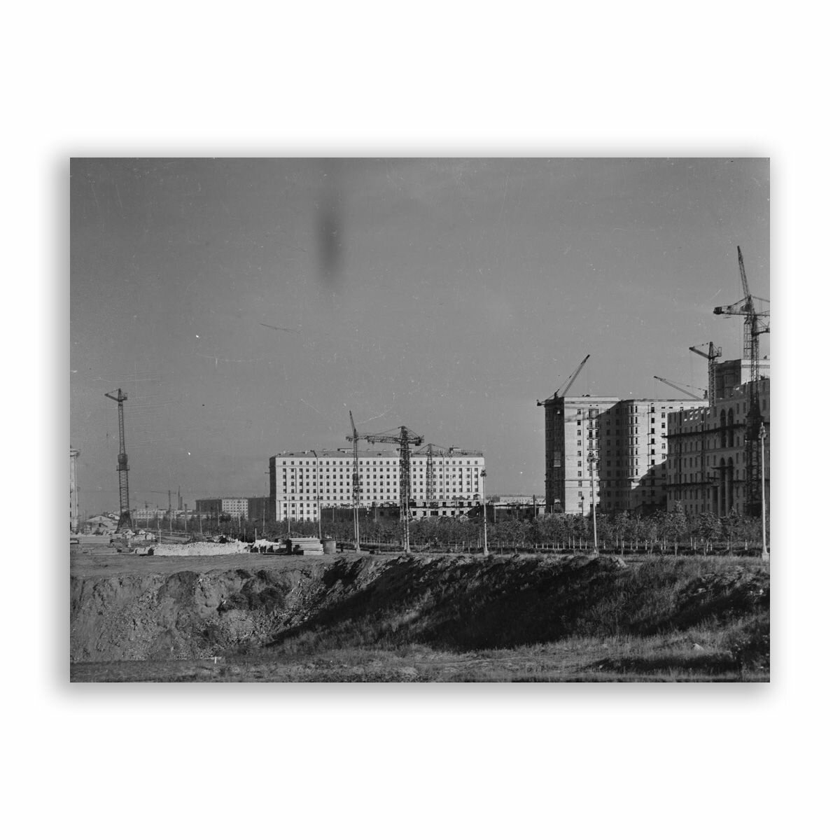 Советский постер, плакат на бумаге / Советское строительство / Размер 40 x 53 см