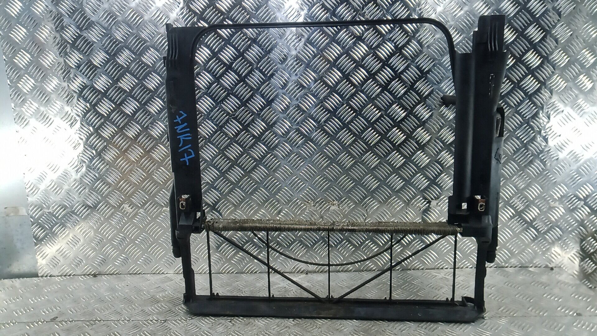 Диффузор вентилятора BMW X5 E53