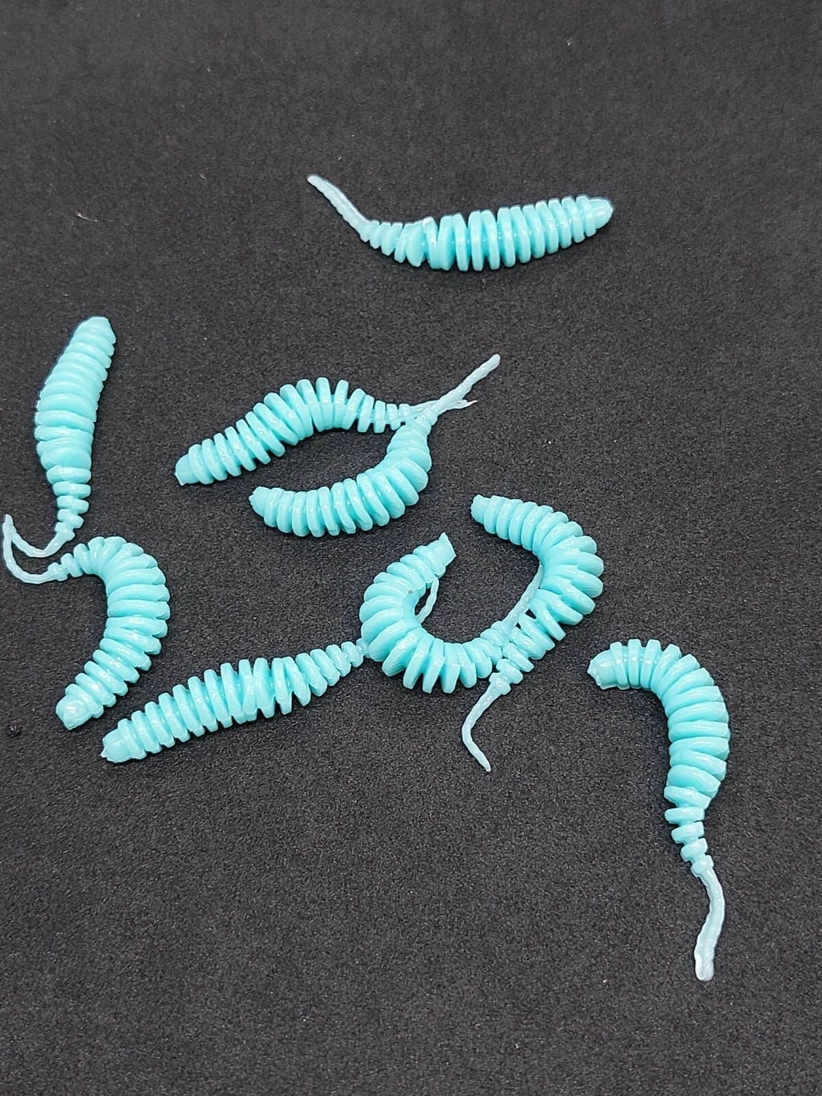Форелевая силиконовая приманка WORM. Голубой