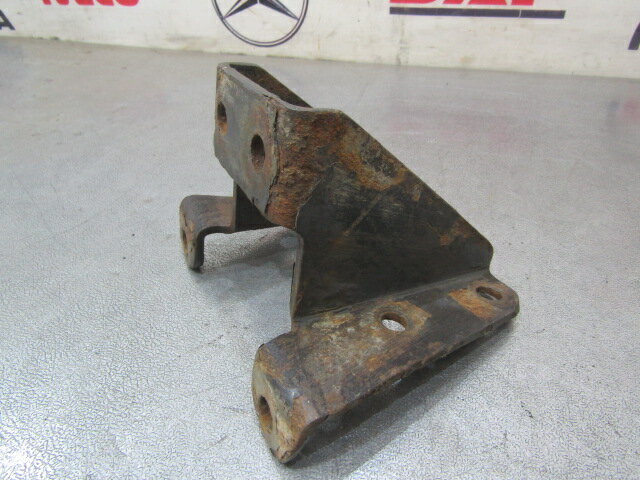 Кронштейн крыла задней оси Scania P, G, R / Погнут!!!