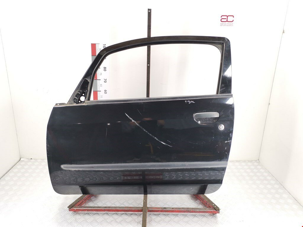 Дверь передняя левая Mitsubishi Colt 6 MN161887 арт. 1504750