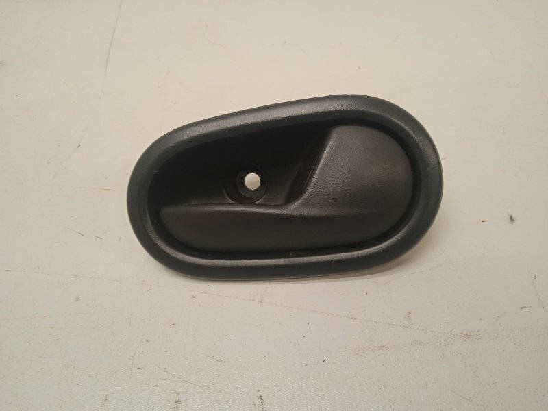 Б/У Рено Логан 2, Renault Sandero 2014- Ручка двери внутренняя Renault Logan 2016 2, L8 Прав. 85946 RENAULT арт. 826721919R